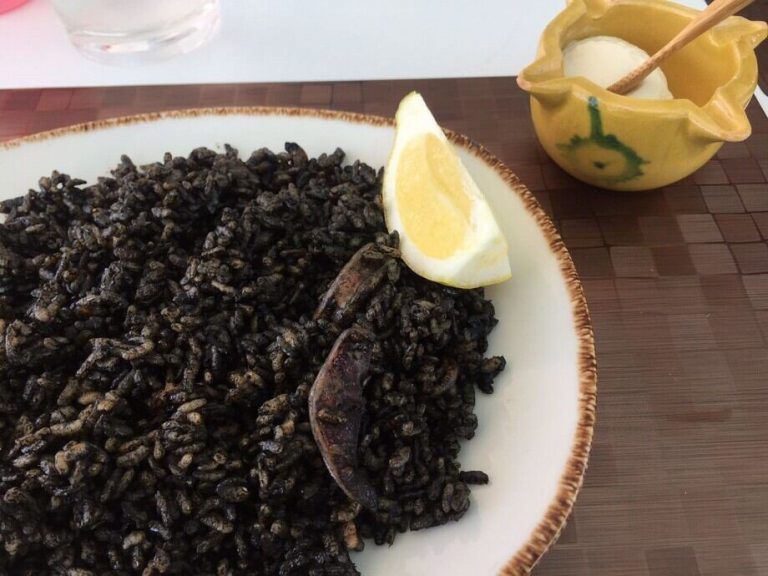 The Original Black Paella Recipe (Paella Negra) | Deliart Foods