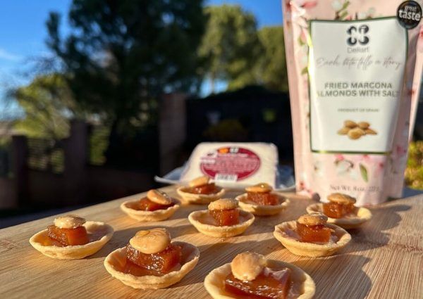 Mini Tartlets with Cheese and Quince – Sweet & Savory Treat